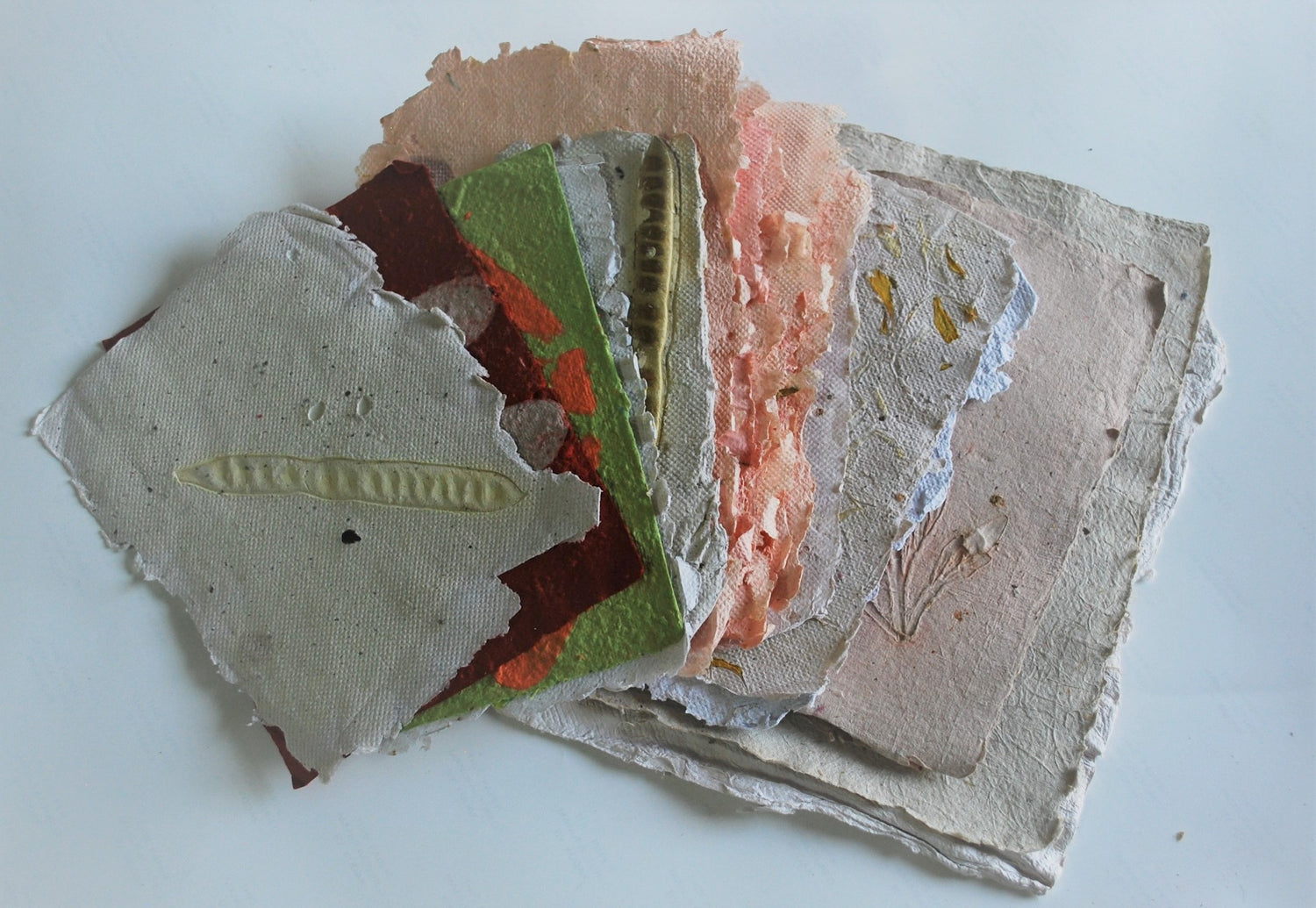 HANDMADE PAPER MAKING – The Brainy Bear Store
